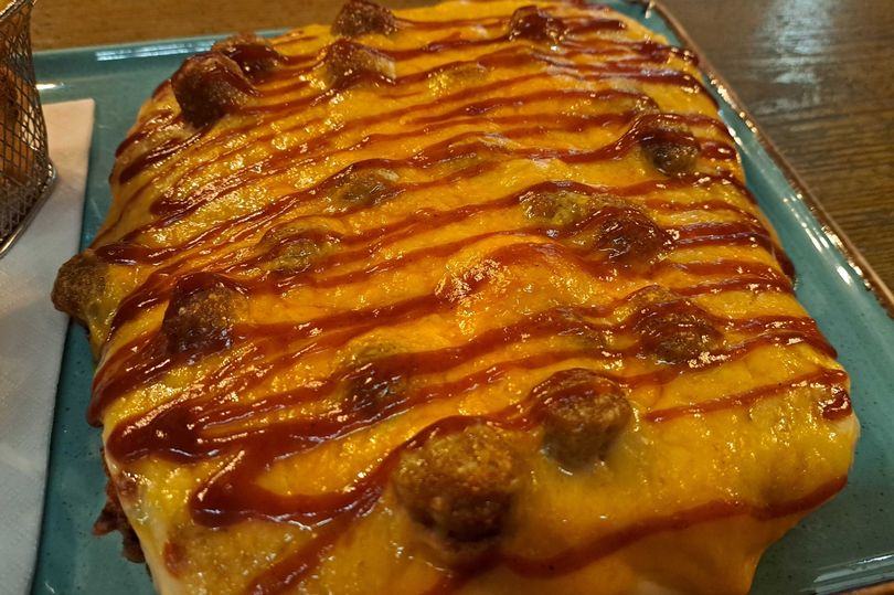 I ordered my first ever chicken parmo at the place loved by celebs and ...