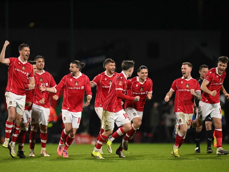 Ryan Reynolds' Wrexham knock Premier League side Nottingham Forest out ...