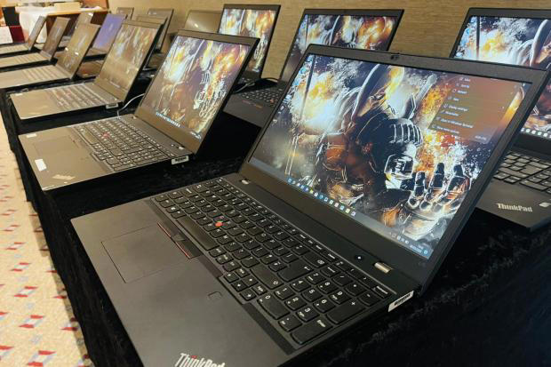 Mega computer fair with more than 1,000 laptops and Apple devices this ...