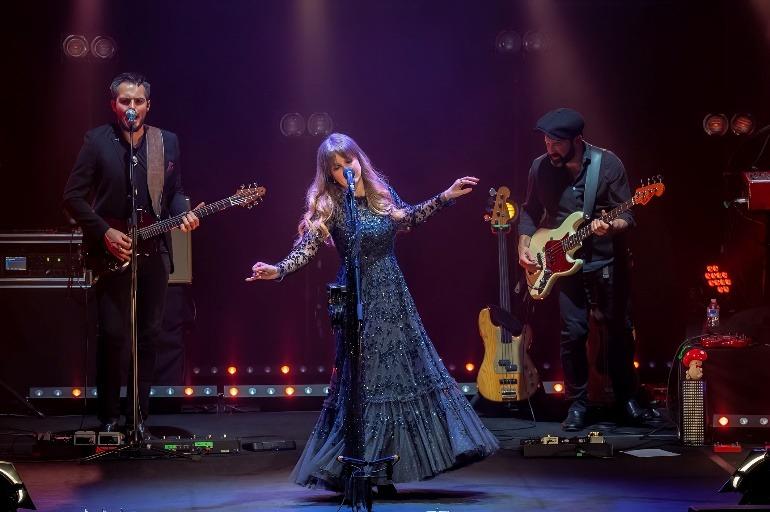 Top tribute band go their own way in recreating the sound of Fleetwood Mac