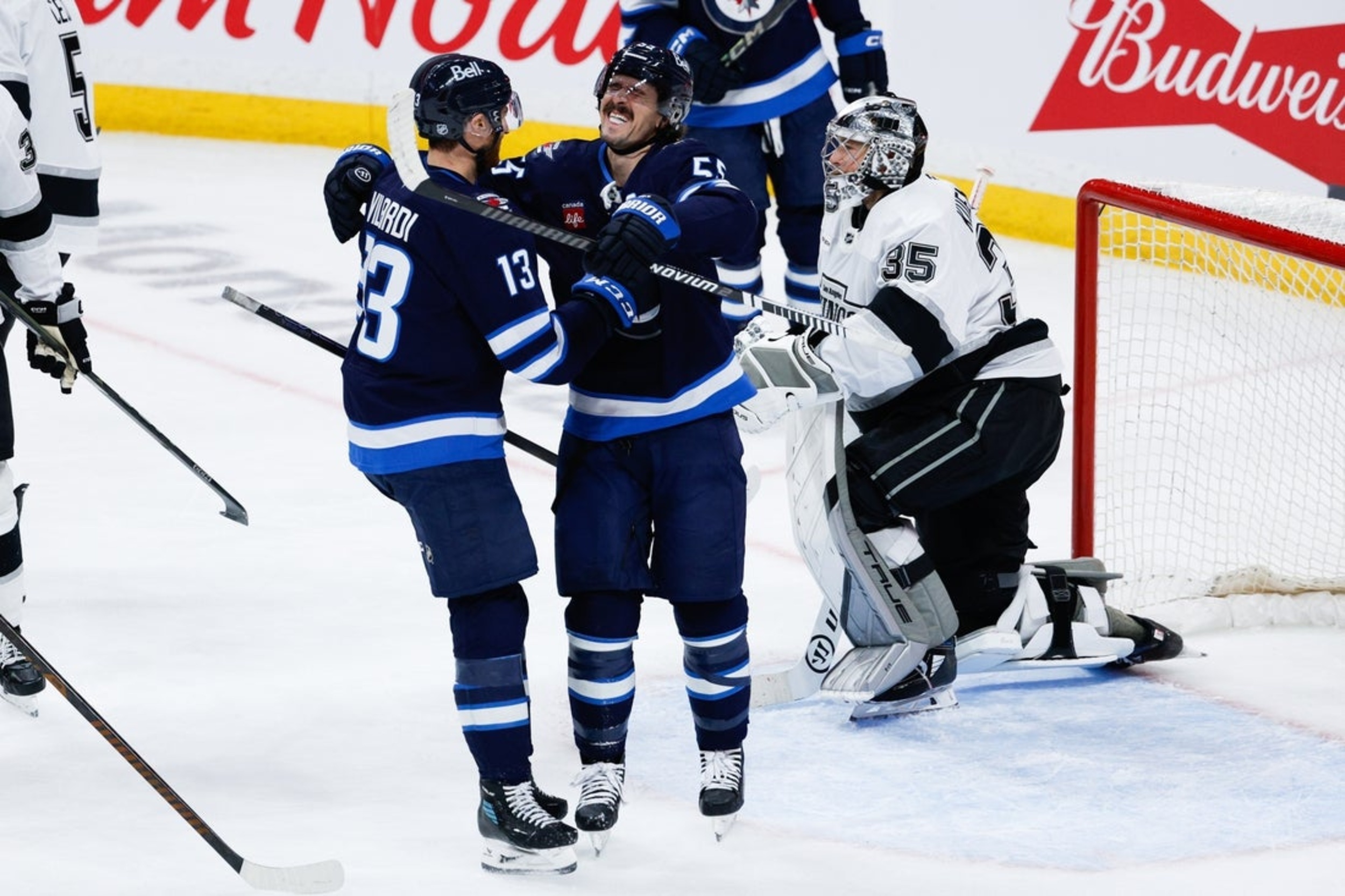Jets look to build on momentum as Devils look to bounce back
