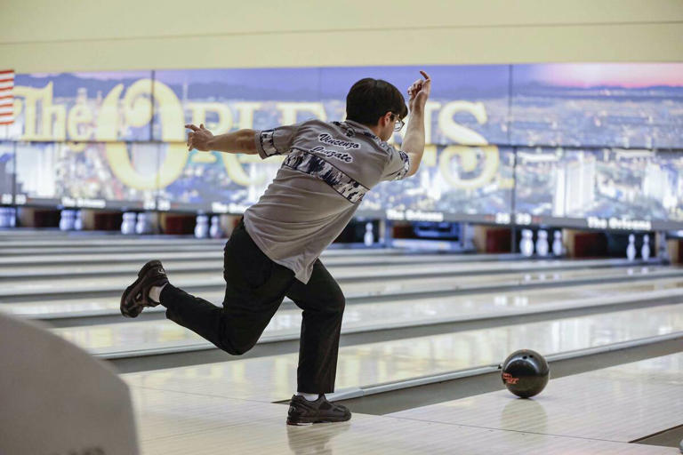 Shadow Ridge, Liberty win 5A bowling matches — photos