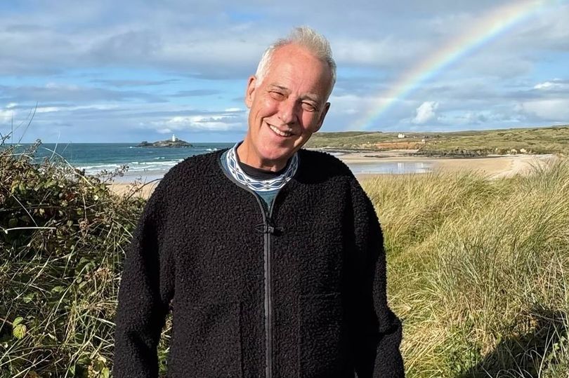 Michael Barrymore announces seaside move and fans reckon it's to Cornwall