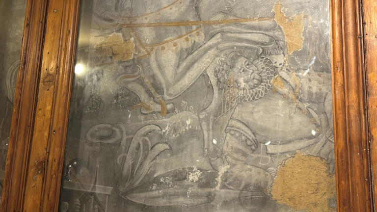 Mural of Shakespeare poem in 'terrible' condition