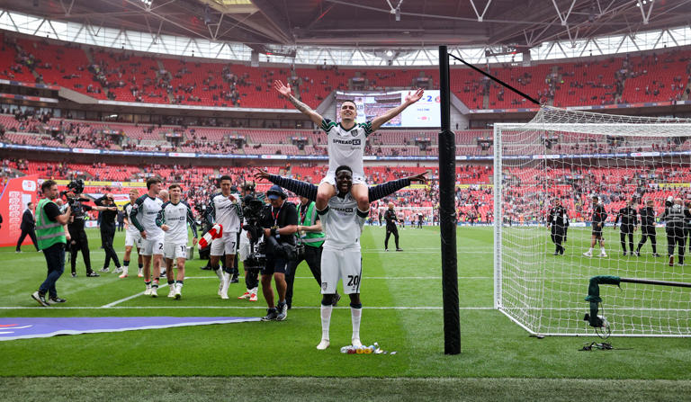 Enzo Le Fee will repay Sunderland after Brentford blunder