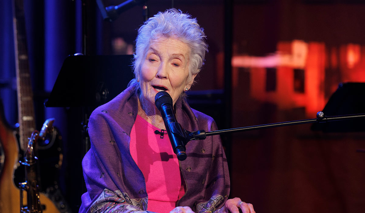 'A true beautiful legend' Peggy Seeger wins hearts on Late Late trad ...