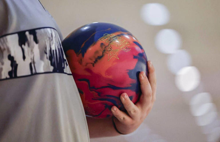 Shadow Ridge, Liberty win 5A bowling matches — photos