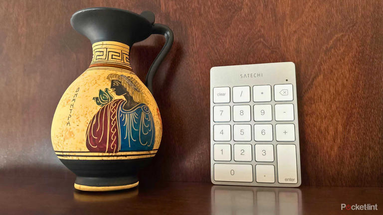 This outdated keyboard has no business still being around in 2026