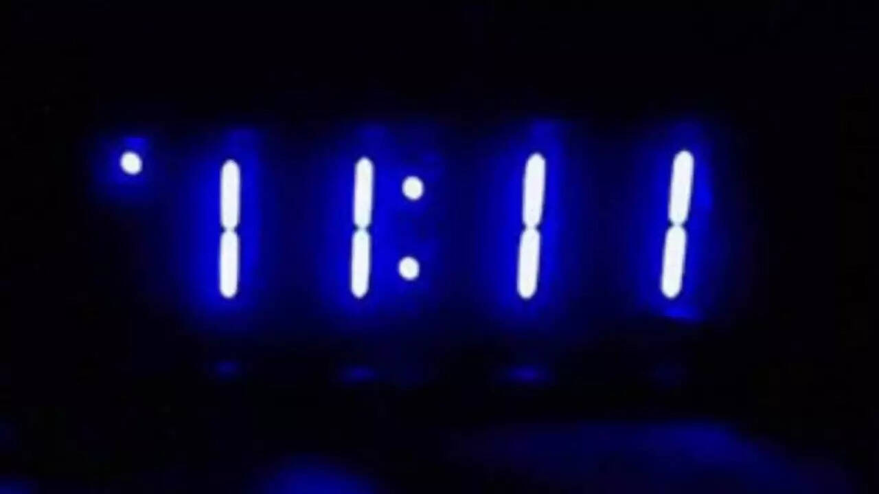 What does it mean to see 11:11 every day?