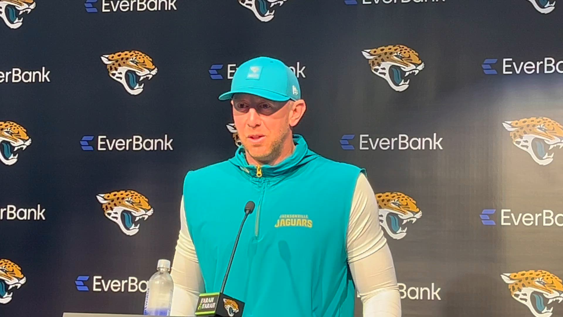 Jacksonville Jaguars head coach Liam Coen on Foye Oluokun