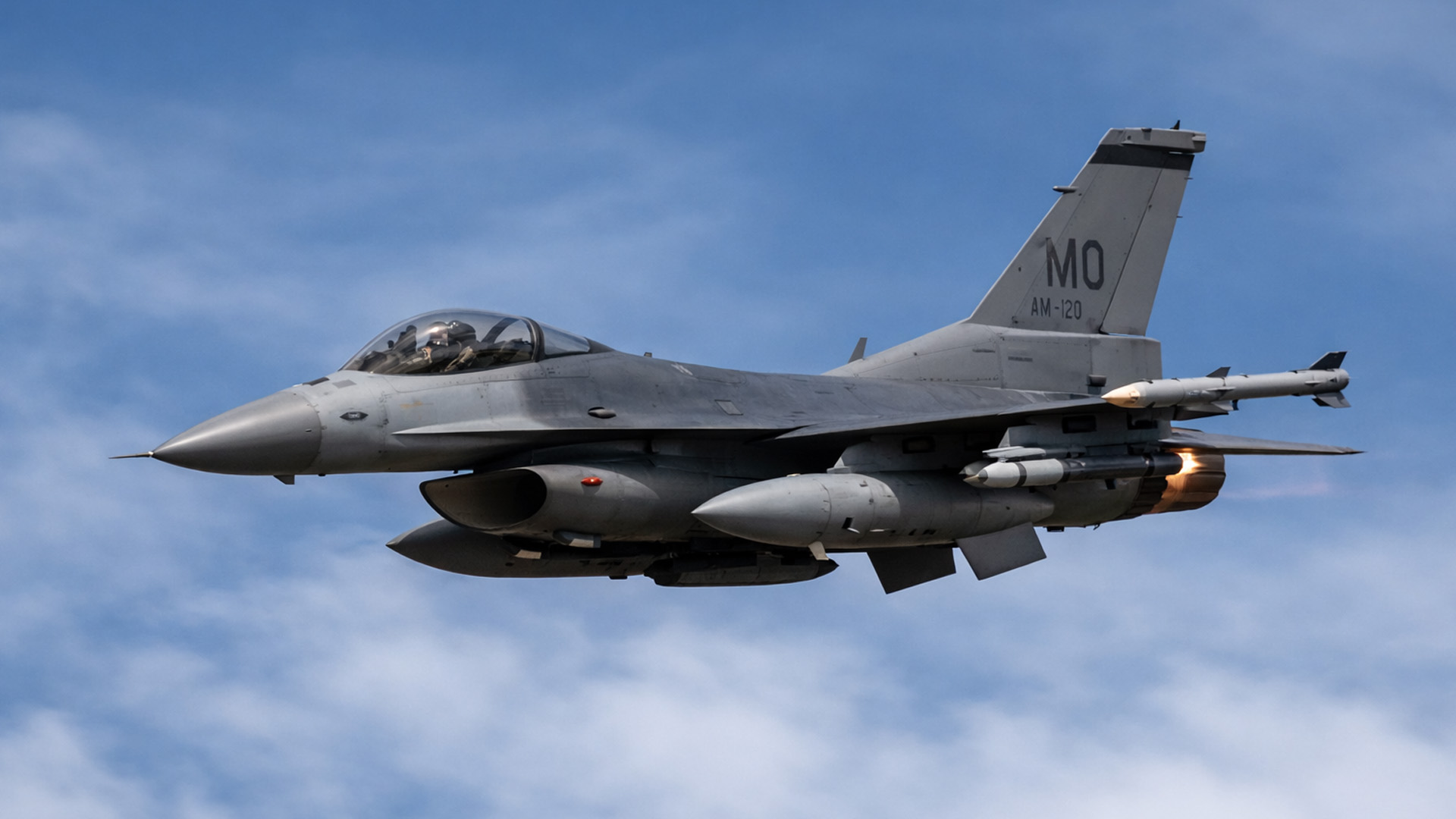 F-16 pilots conduct air-to-ground training at Oscura Range