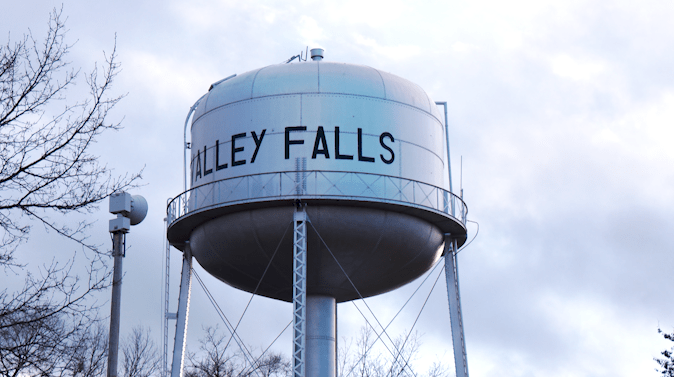 Northeast Kansas town tied to deadly ICE shooting in Minneapolis