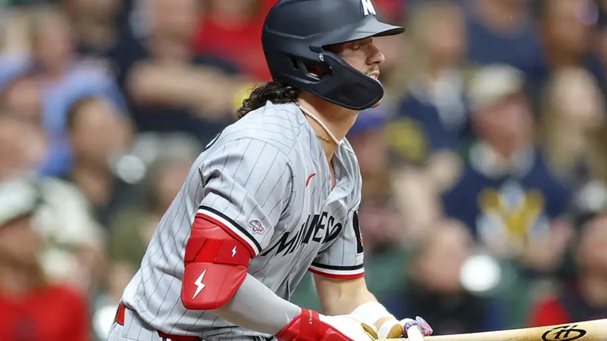 Dodgers beef up their roster by claiming infielder off Twins' waivers ...