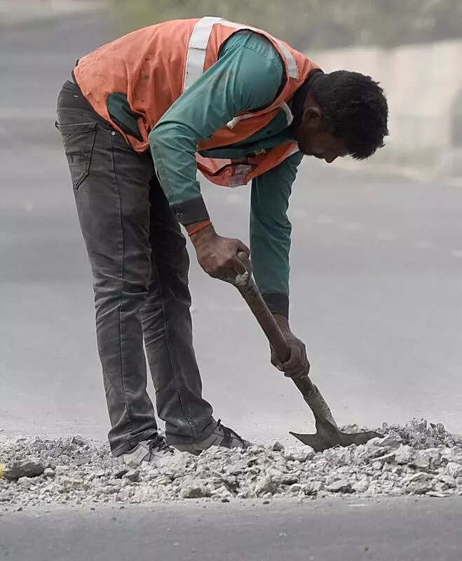 Traffic to be hit on New Rohtak Road