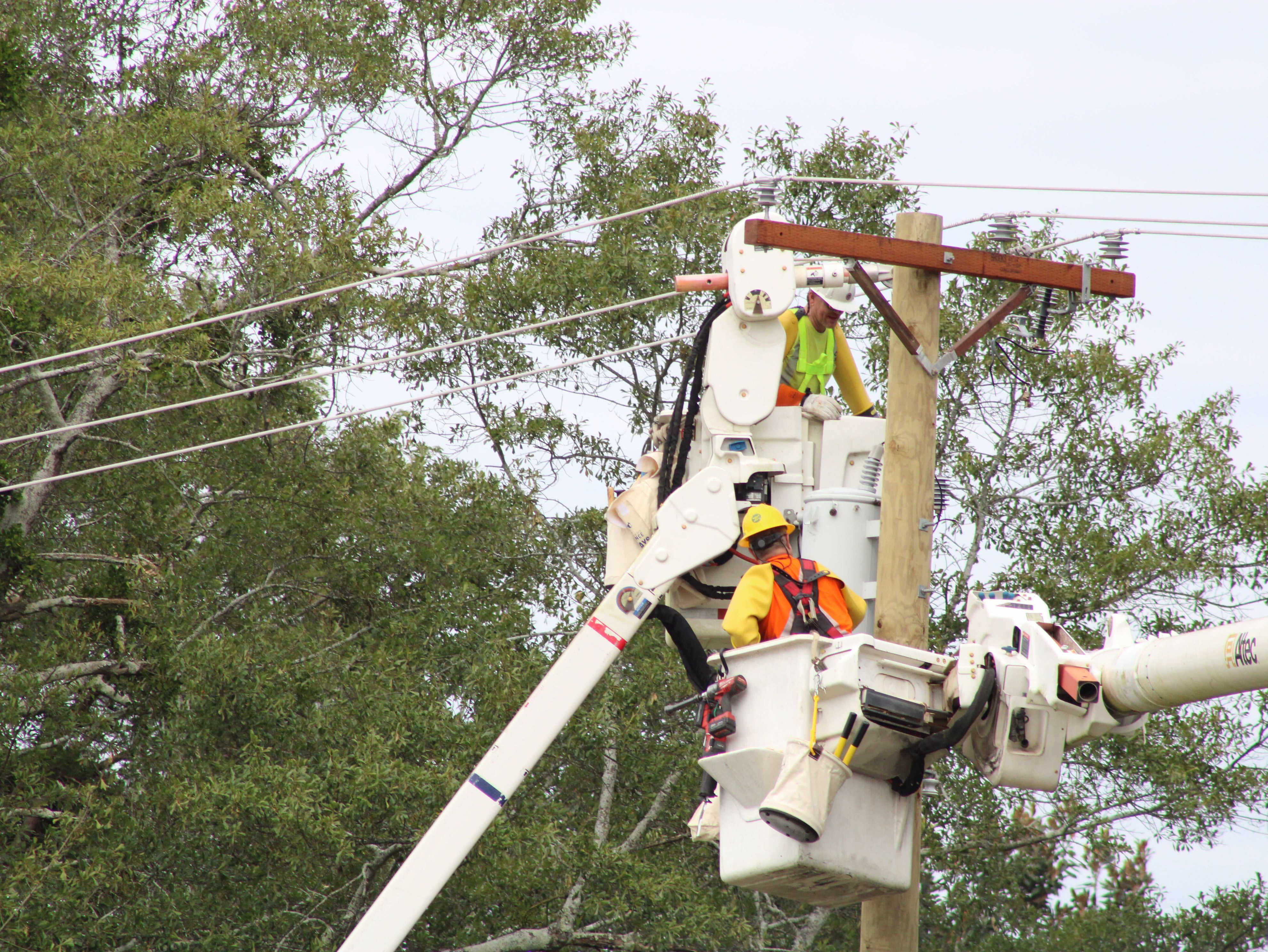 Sen. Lindsey Graham introduces bill aimed to speed power infrastructure ...