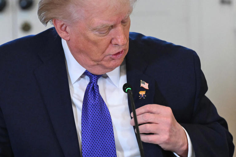 Trump shows off egomaniacal new accessory at kiss-up session