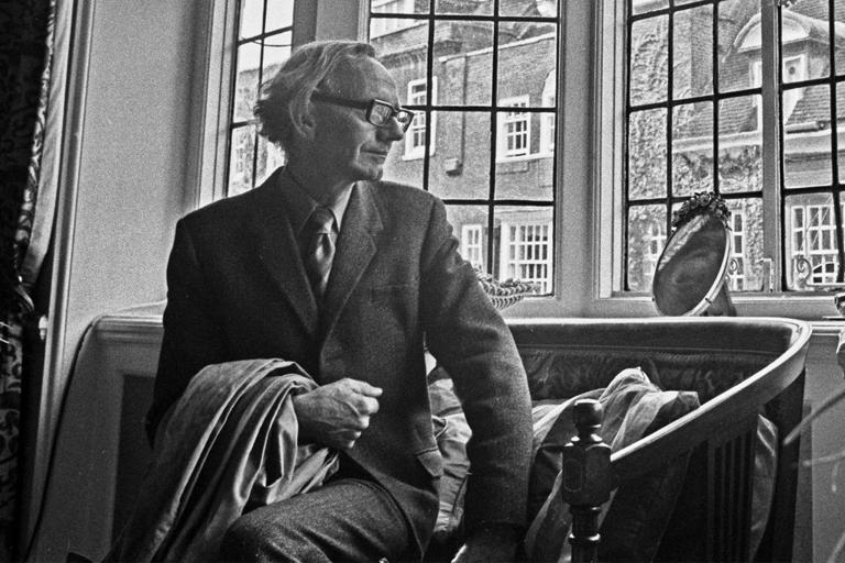 The real Christopher Robin struggled with his “Winnie the Pooh” legacy ...