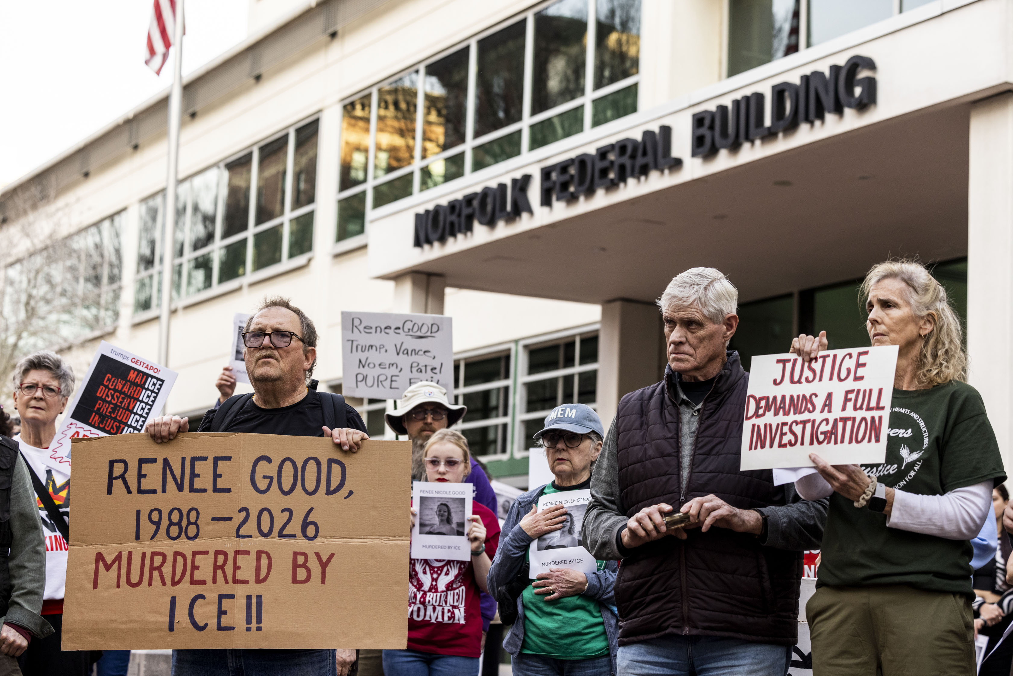 Hundreds gather at Norfolk ICE field office to protest Renee Good’s ...