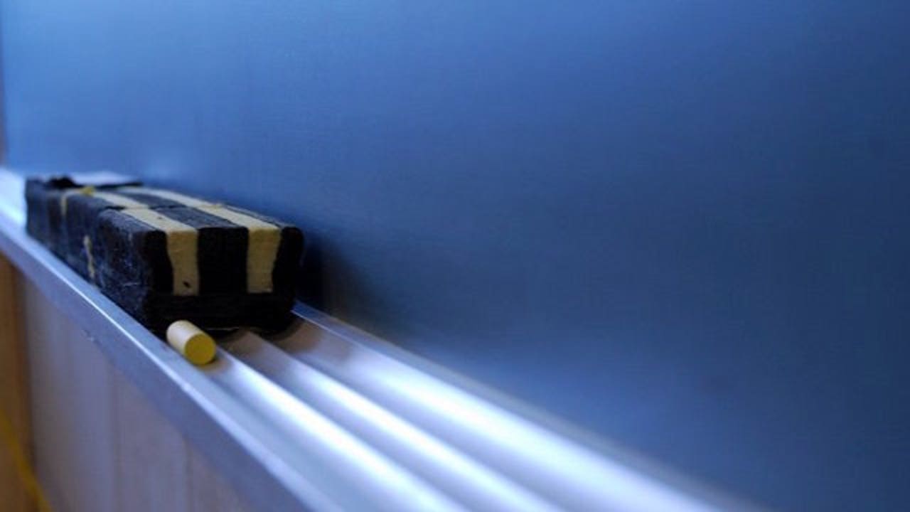 Reavis High School teacher resigns after inappropriate behavior ...