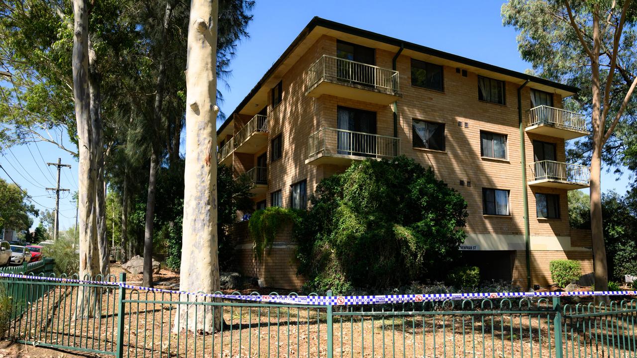 Man shot dead in unit block