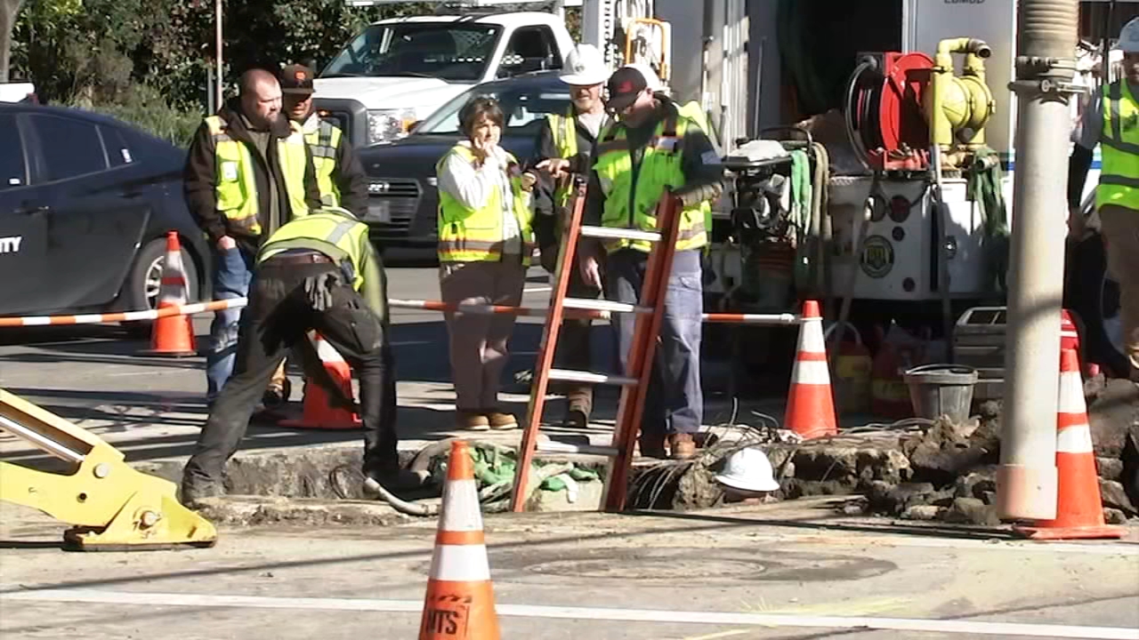 Walnut Creek water main break snarls traffic with 2nd day of repair work