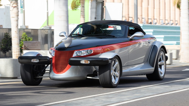 10 of the strangest cars ever built by Chrysler