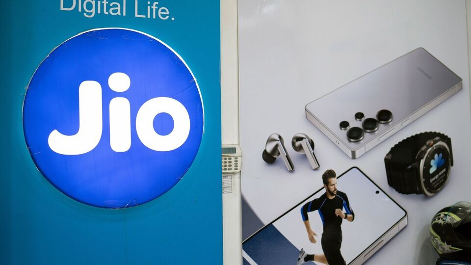 Reliance Jio IPO: GMP, expected price, date, size, valuations, other ...