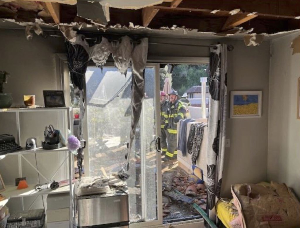 Major damage: Marinwood townhouse blaze displaces residents, structure ...