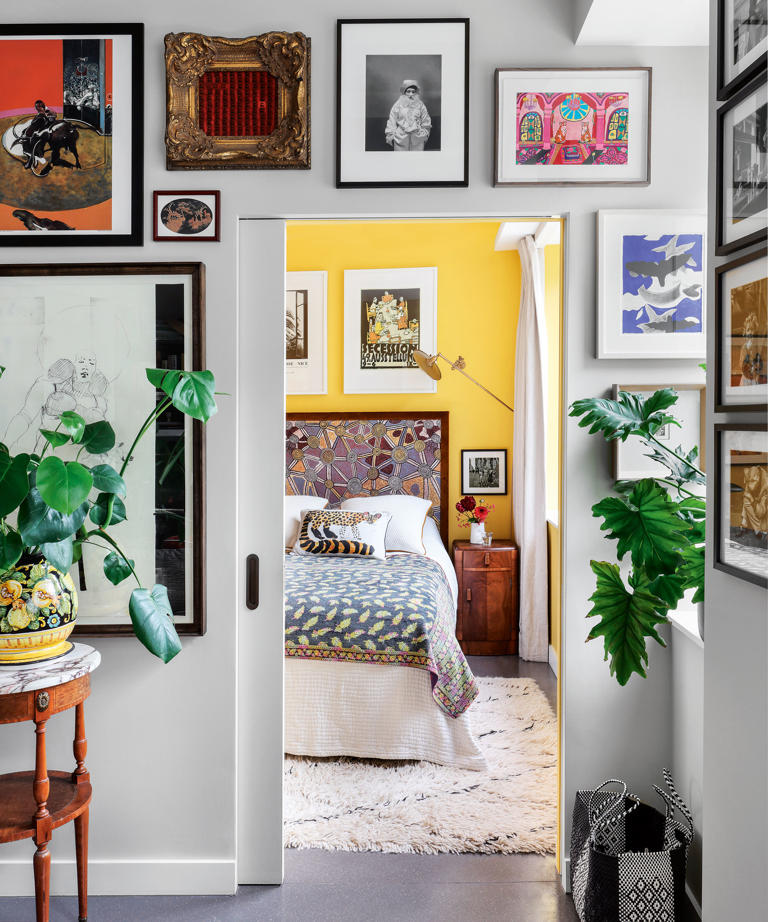 Kendall Jenner’s grandma-chic living room is convincing us this ...