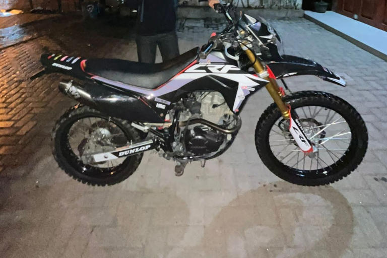 Polisi haus duit, jual Honda CRF150L cuma Rp 9,5 juta milik sesama anggota