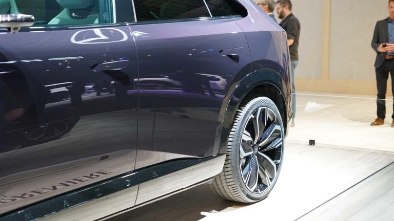 Mazda CX-6e crossover debuts for Europe: Big on the outside, slim within