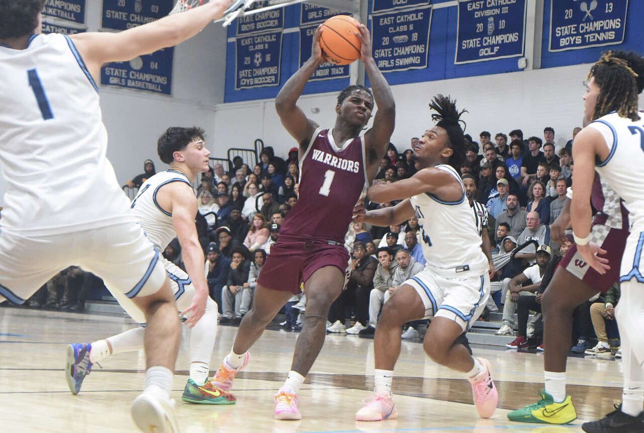 No. 3 Windsor boys basketball holds off No. 4 East Catholic in high ...