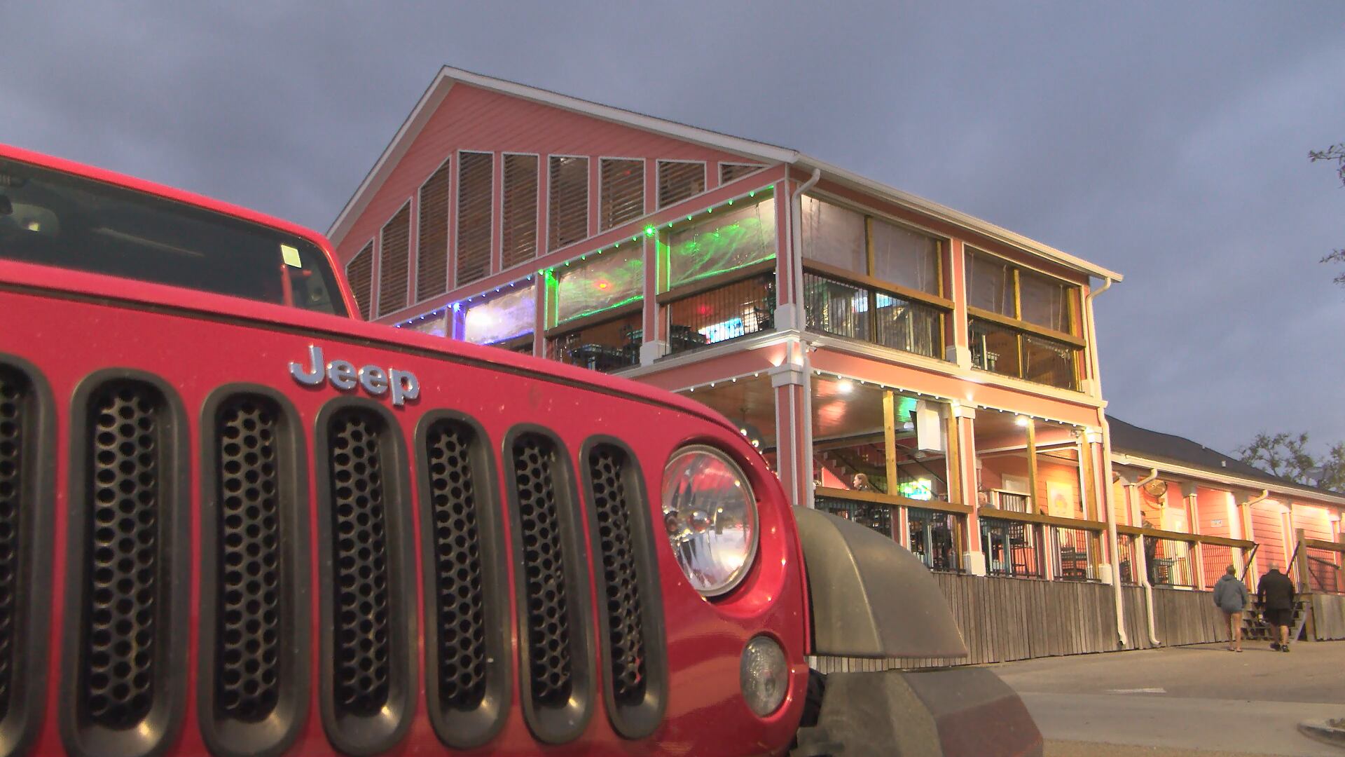 Jeep-A-Gras kicks off weekend Mardi Gras festivities with parade ...