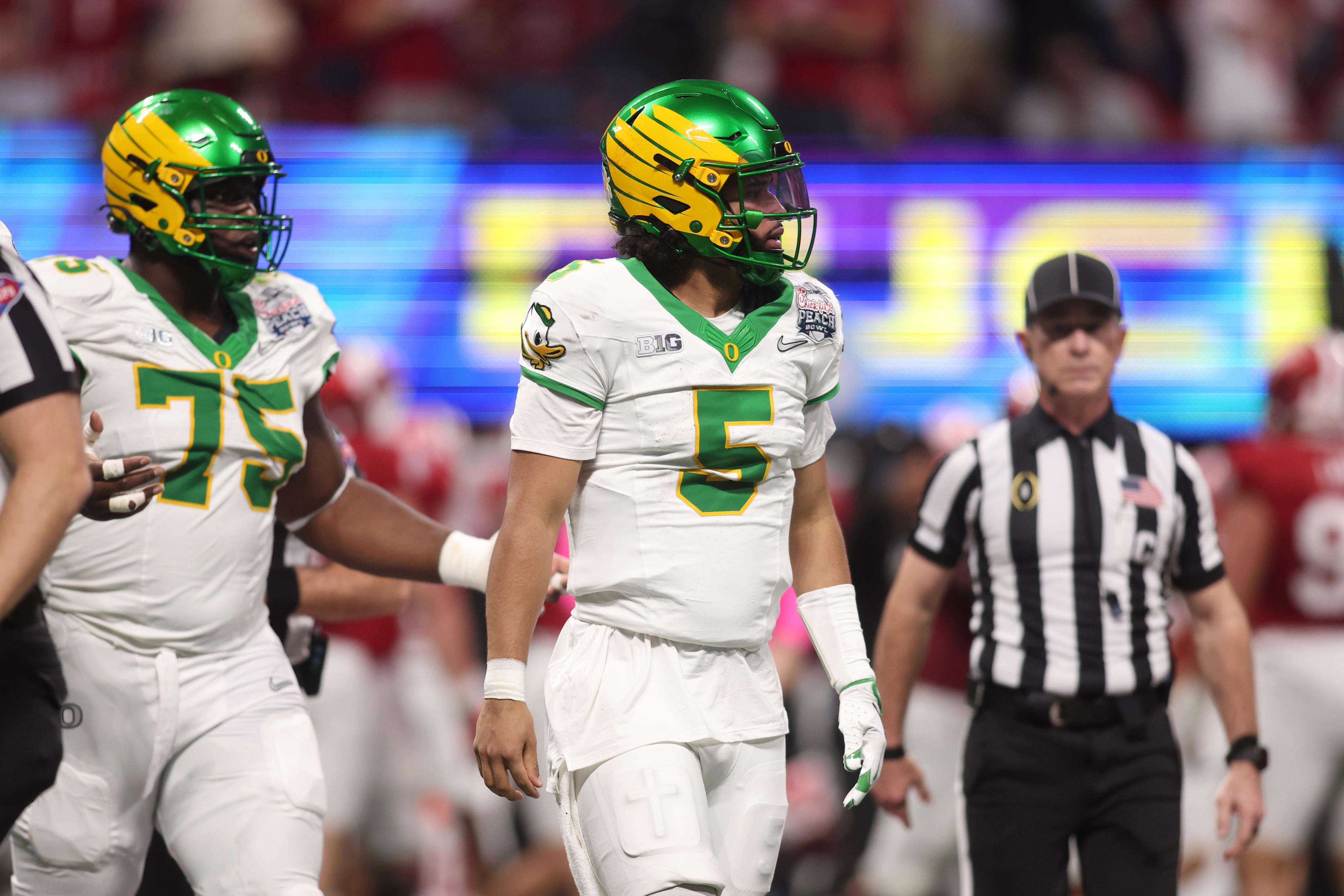Veteran Oregon Ducks return with ‘sour taste’ in mouth after 2025