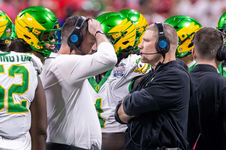 Jay Harris tops Oregon’s depleted running back corps in Peach Bowl ...