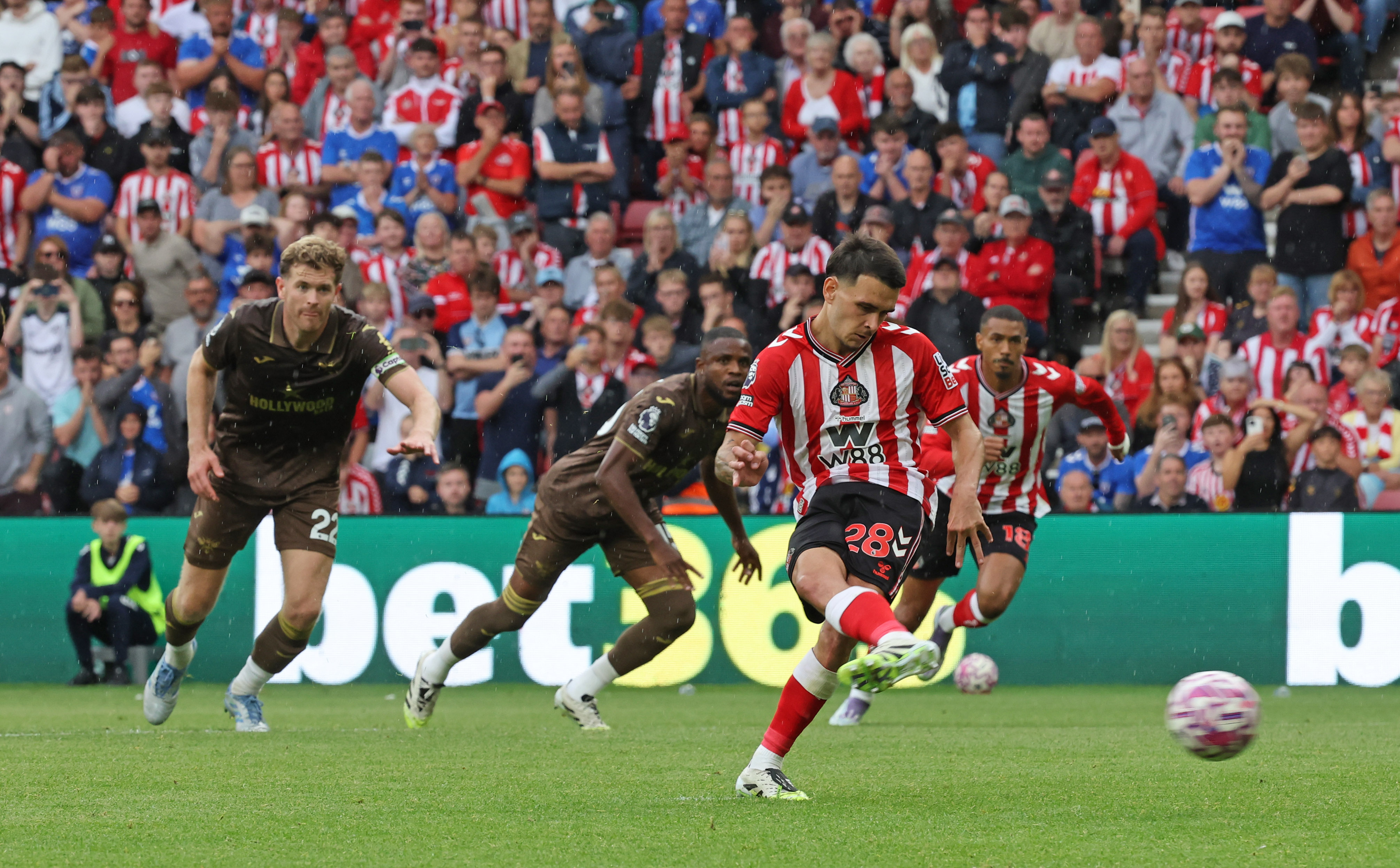 Enzo Le Fee will repay Sunderland after Brentford blunder