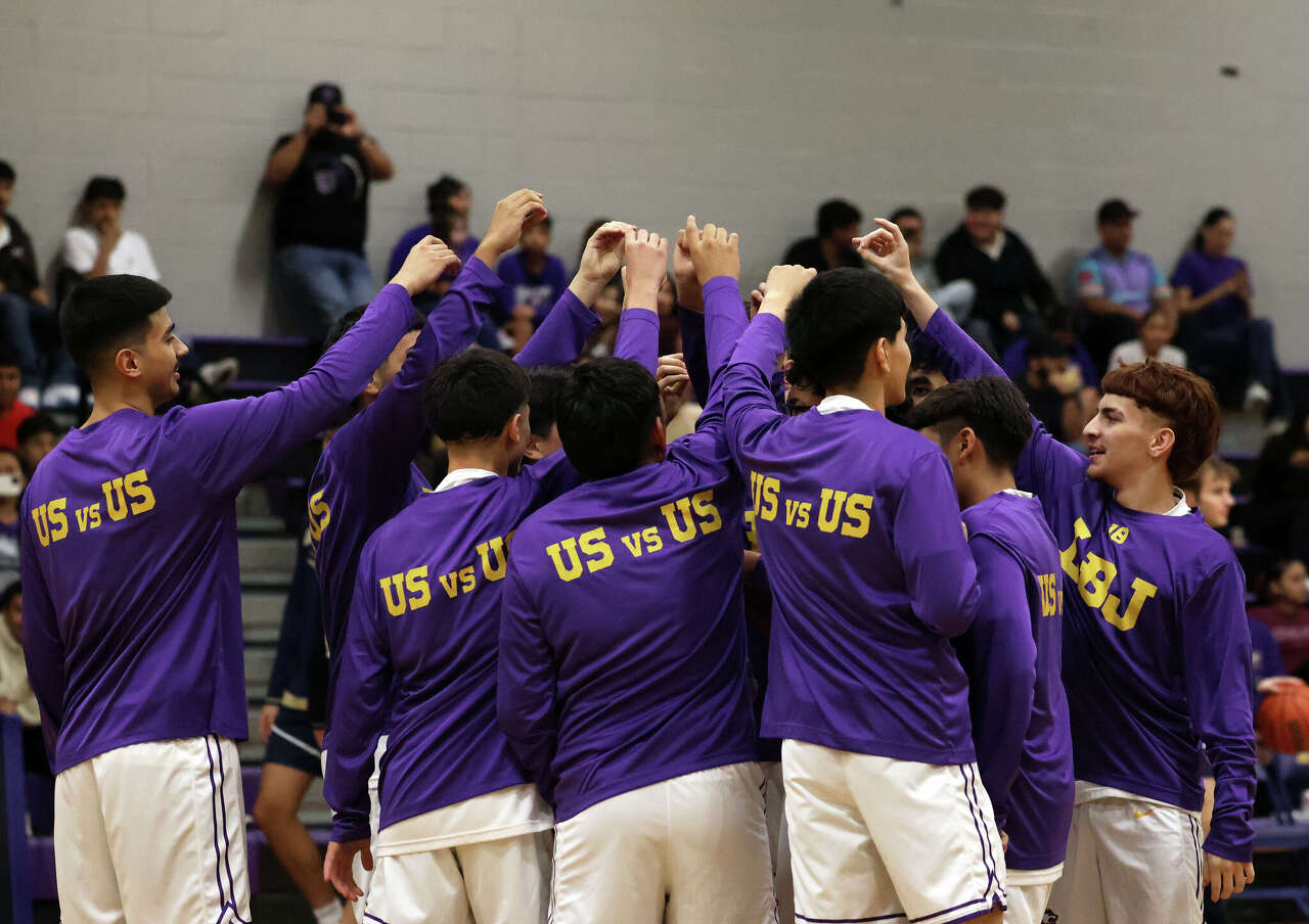 Photos: Hot shooting leads Alexander past LBJ