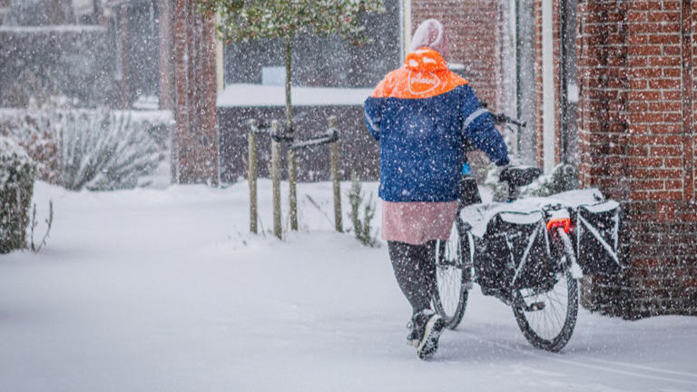 Werken in extreme kou: wat mag wel en wat niet? FNV wil regels