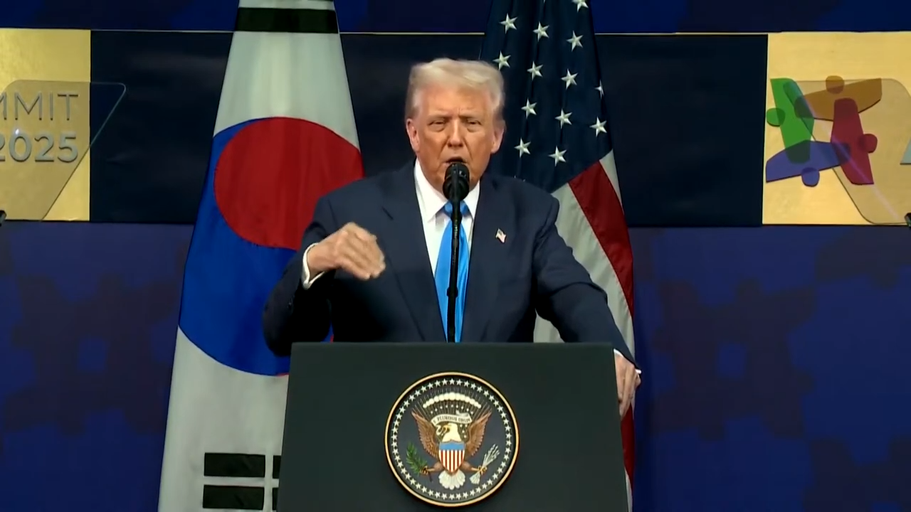 '100,000 bureaucrats have left': Trump brags that he fired federal ...