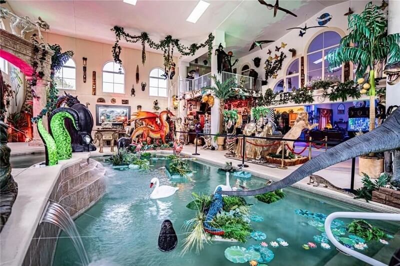 Community bewildered by real estate listing for mansion with ...