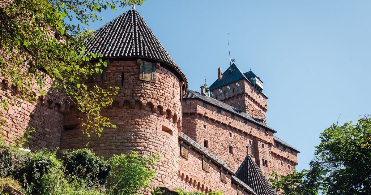 Famille royale Grimaldi : "Un îlot de tranquillité", ce château ...