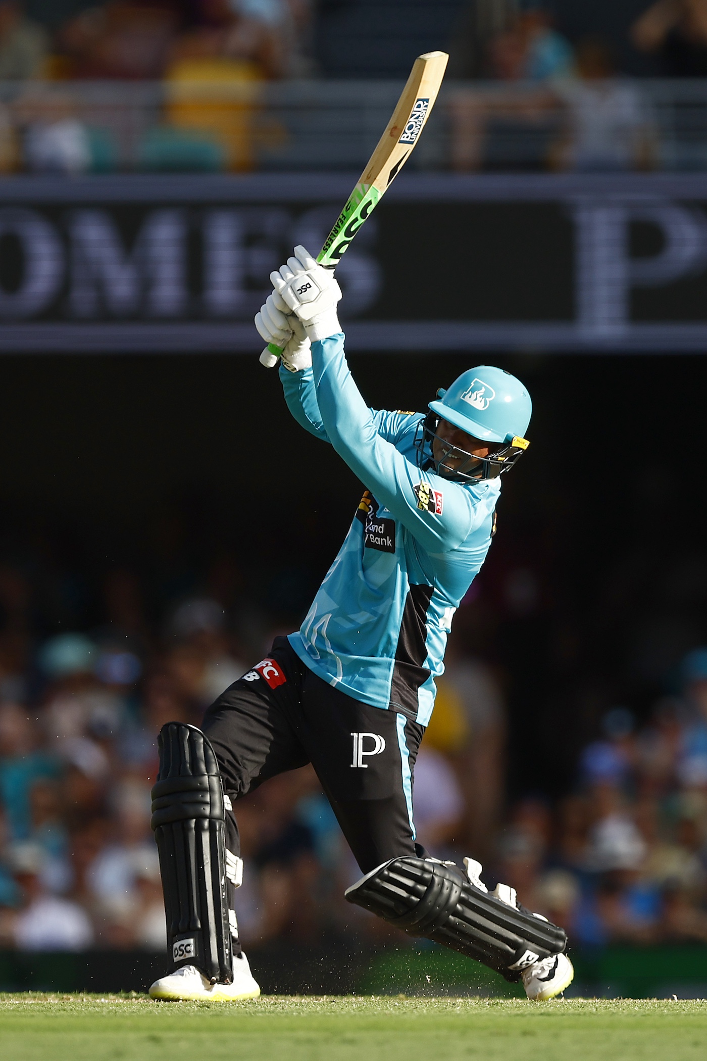 Khawaja puts on a show to secure Brisbane Heat victory after Warner ...