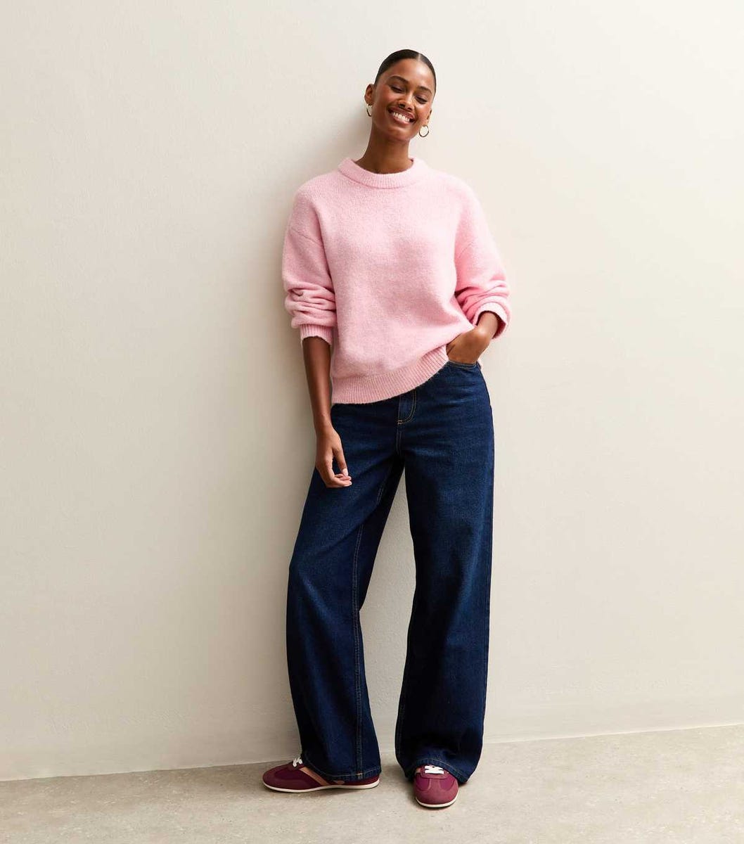 New Look's £18 pale pink knit jumper is the easiest way to wear 2026's ...
