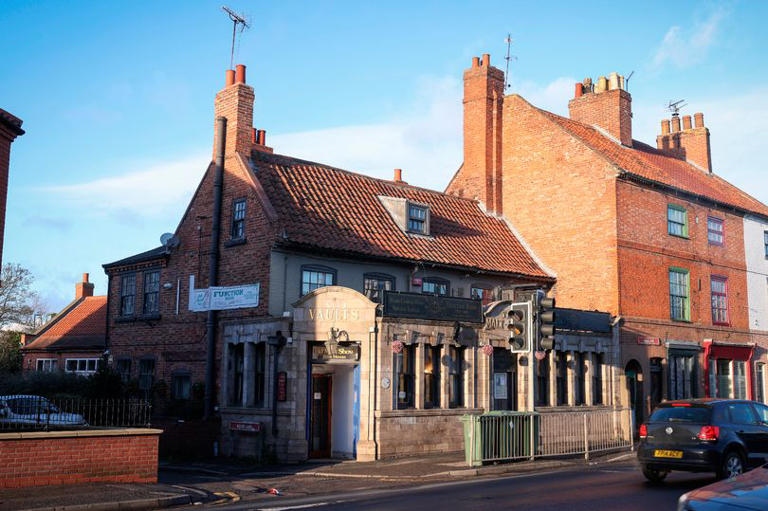 Nottinghamshire pub kitchen was temporarily closed after inspectors ...
