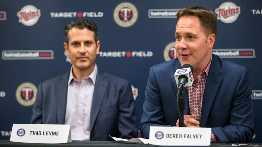 Brewers add highly successful big-league GM to their front office