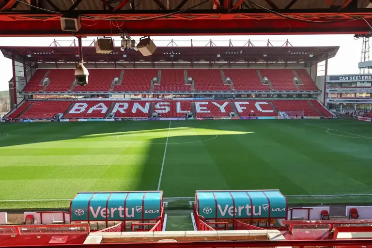 Barnsley officially sign defender ahead of Liverpool FA Cup clash