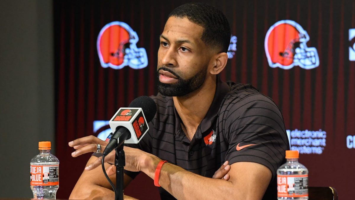 Browns predicted to draft 28-TD QB, star tackle to bolster offense