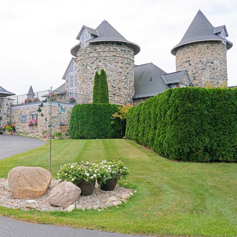 This unknown Midwest lake town with a gorgeous castle is a 2026 must-visit