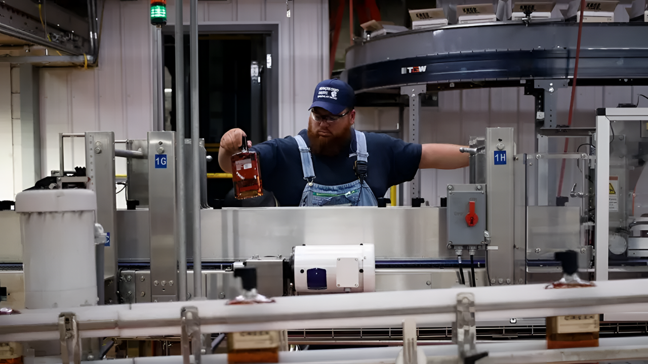 $9B Kentucky whiskey market hit as third bourbon giant buckles under ...