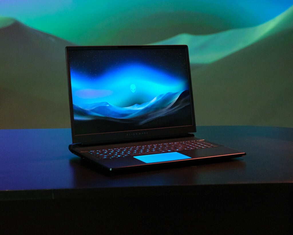 Alienware launches new Area-51 gaming laptops with RTX 5090, 240Hz OLED ...